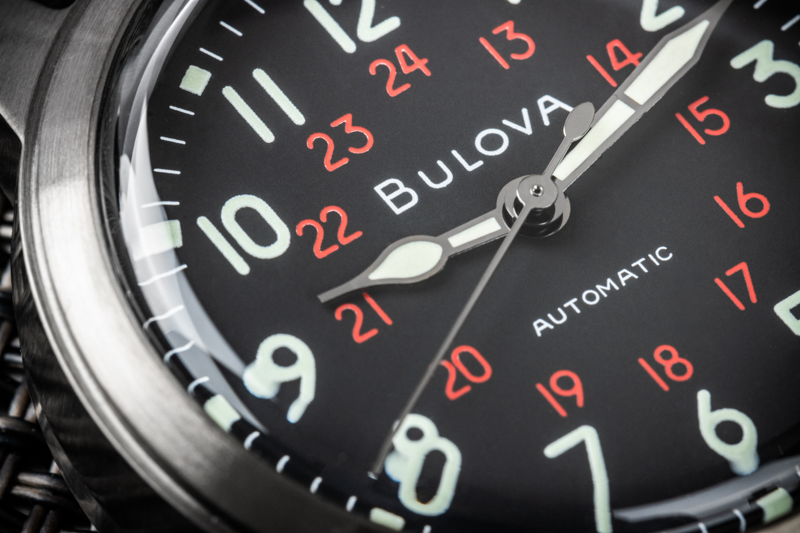 6 NAJ: Vojenské "field" hodinky (cenovo dostupné)